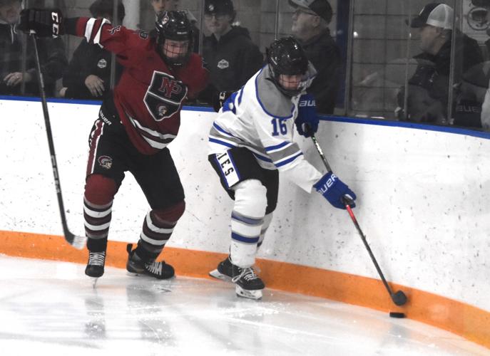 Huskies win against Titans after losing season opener | Sports ...