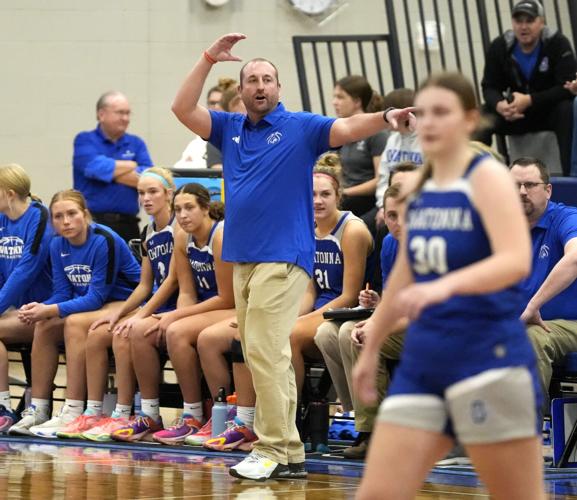 STARTING OFF THE SEASON: Huskies battle down to the wire to open season ...