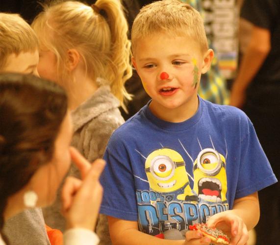 Breakfast with Santa draws families to John Ireland events | News ...