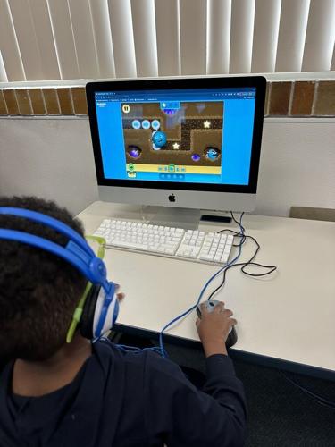LS-H kindergarteners learn coding basics | Community | southernminn.com