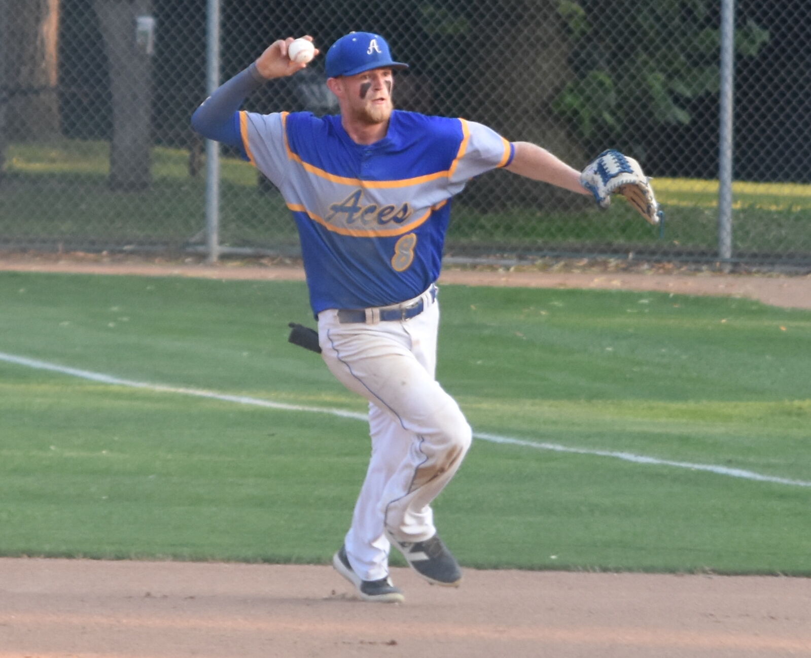 Aces split last 2 home games to close out regular season | Sports ...