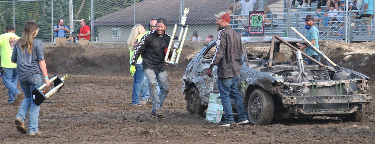 'Redneck paradise' draws massive crowd to fairgrounds | News ...