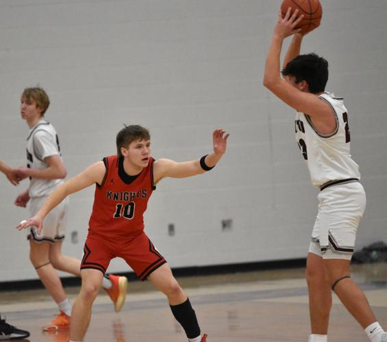 Carroll's big 1st half highlights Senior Night | Sports | southernminn.com