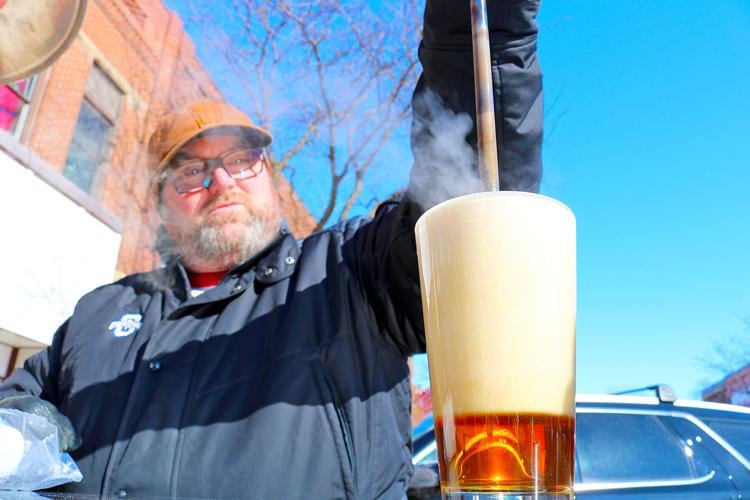 Beer lovers immerse themselves in the art of beer poking | Business ...