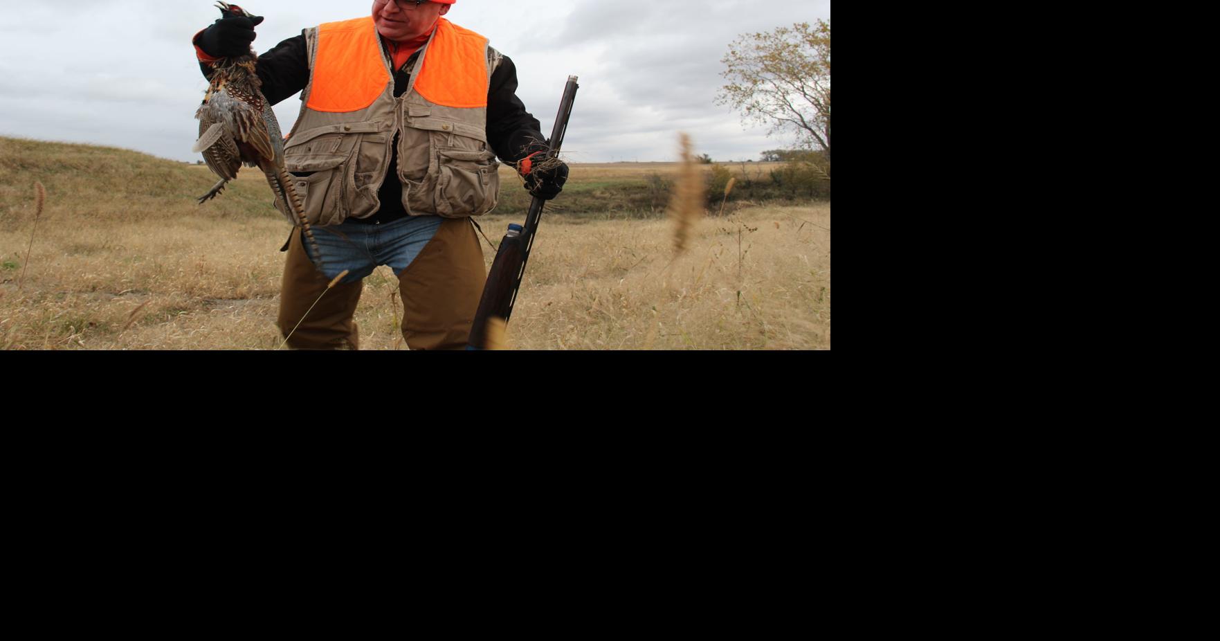 Gov. Walz bags rooster at annual pheasant hunt | News | southernminn.com