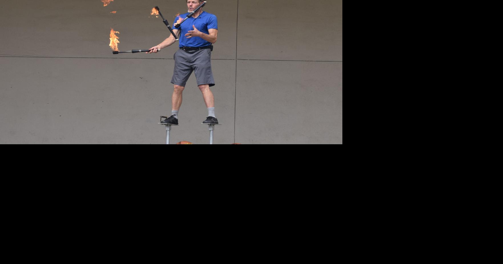 Stunt juggler brings the heat to Faribault's Central Park | News | southernminn.com
