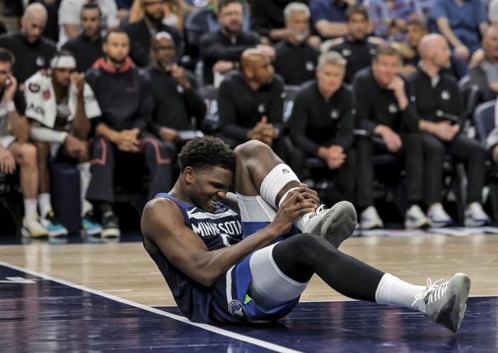 Anthony Edwards scares the Timberwolves with a sprained ankle before returning in strong finish ...