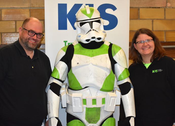 GALLERY: Expo at MSAD brings awareness to deaf business professionals ...