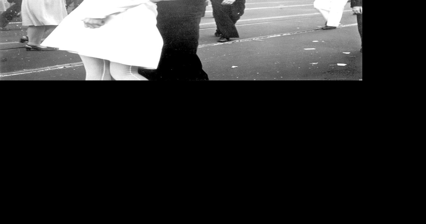 Sailor in iconic V-J Day Times Square kiss photo dies at 95 ...