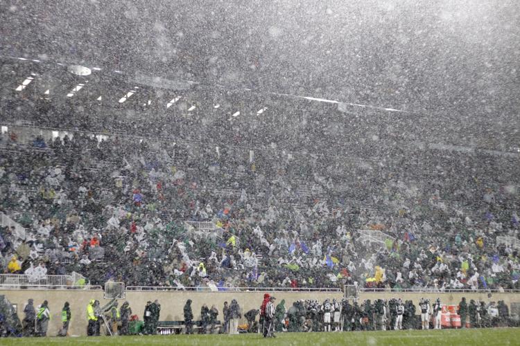 Nighttime becomes the right time for November football in the Big Ten ...