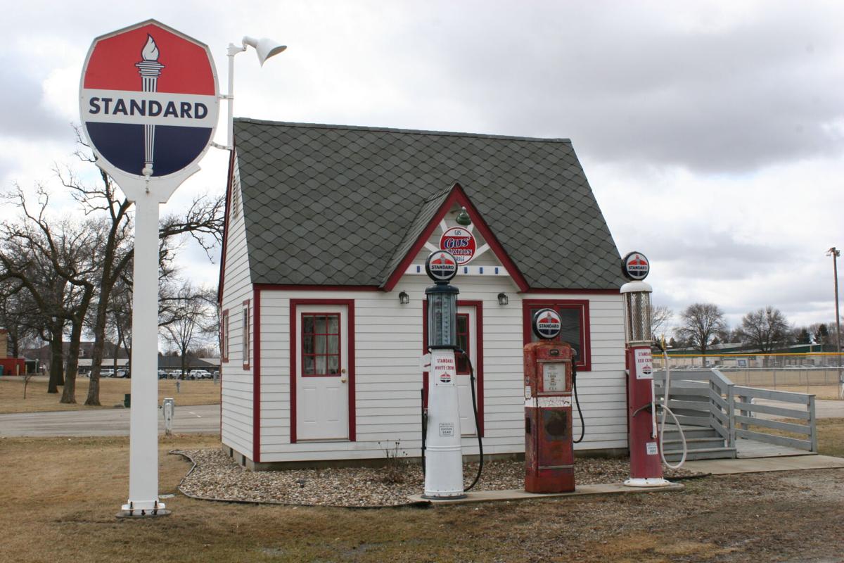 Gus' Station Car Show returns for 8th year | News | southernminn.com