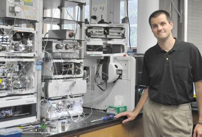 Gustavus professor ranks in top 10 in chemistry field | News ...