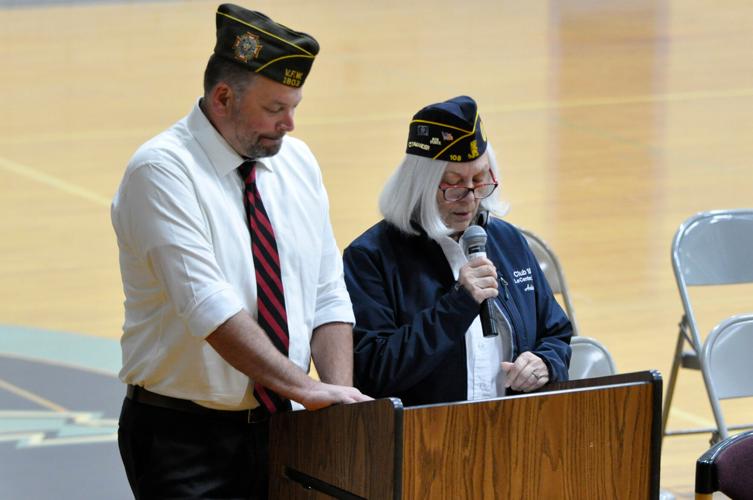 Le Center community members gather for Memorial Day Ceremony | News ...