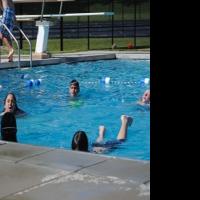 Northfield pool teems as temperatures climb | Local | southernminn.com