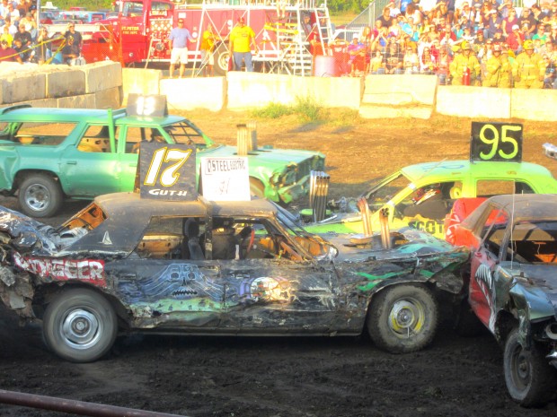 NICOLLET COUNTY FAIR: Demolition derby driver takes the hard road ...