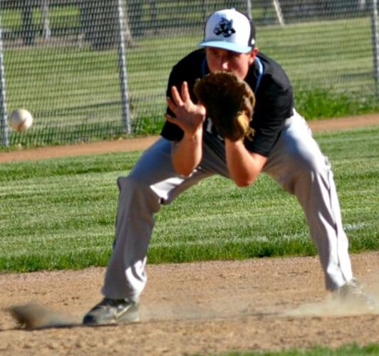 Tri-City United baseball team withstands late rally to advance in ...
