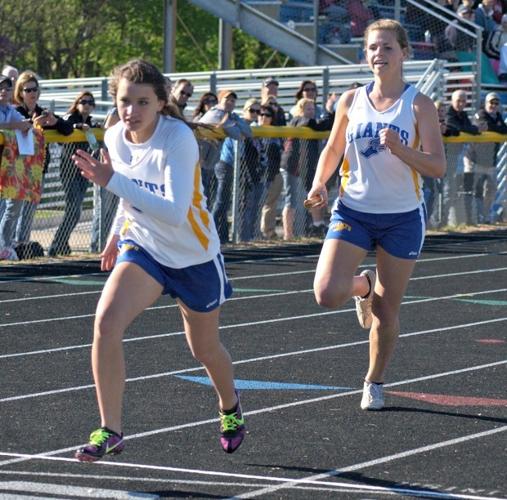 Le Sueur-Henderson track and field team advances 10 athletes to the ...