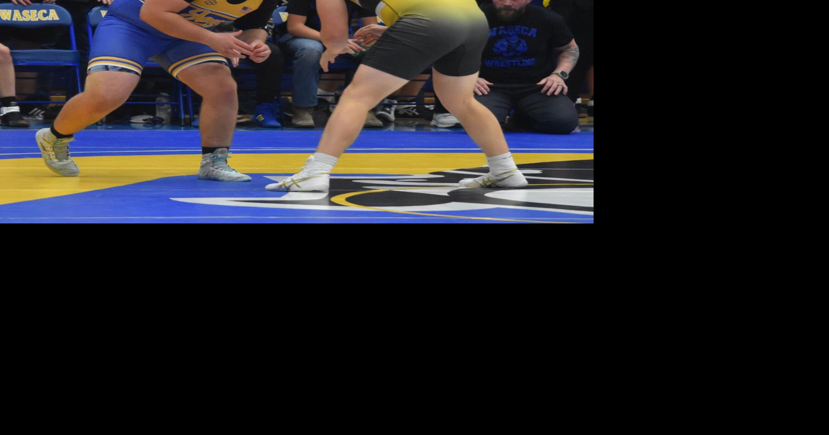 Bluejays and Grizzlies compete at quad and tournament together to open ...