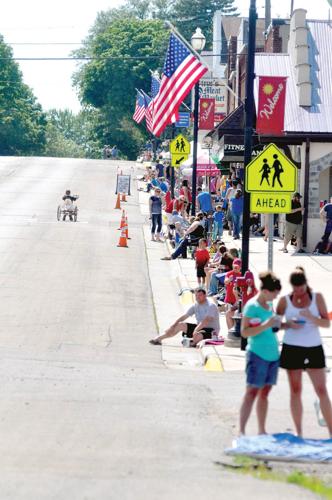 Residents celebrate at 2015 Ellendale Days parade | News | southernminn.com
