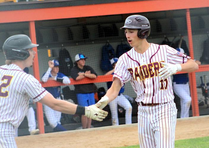 Raiders fall in elimination bracket championship game | Sports | southernminn.com