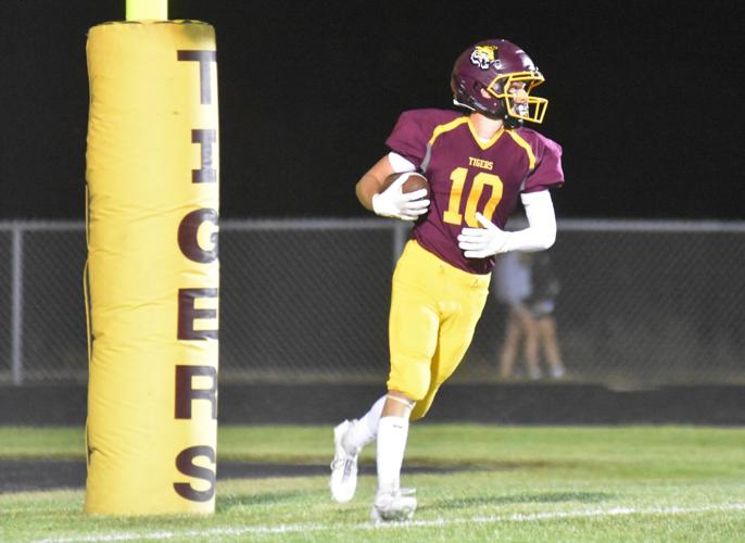 Medford’s 2nd half comeback falls short in season opener against ...