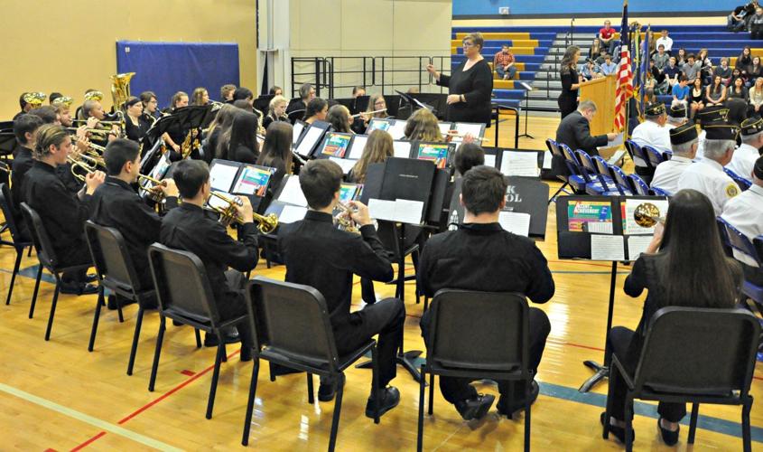 Le Sueur-Henderson High School hosts Veterans Day program | News ...