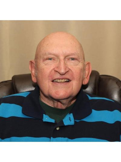 Larry E. Larson | Obituaries | southernminn.com