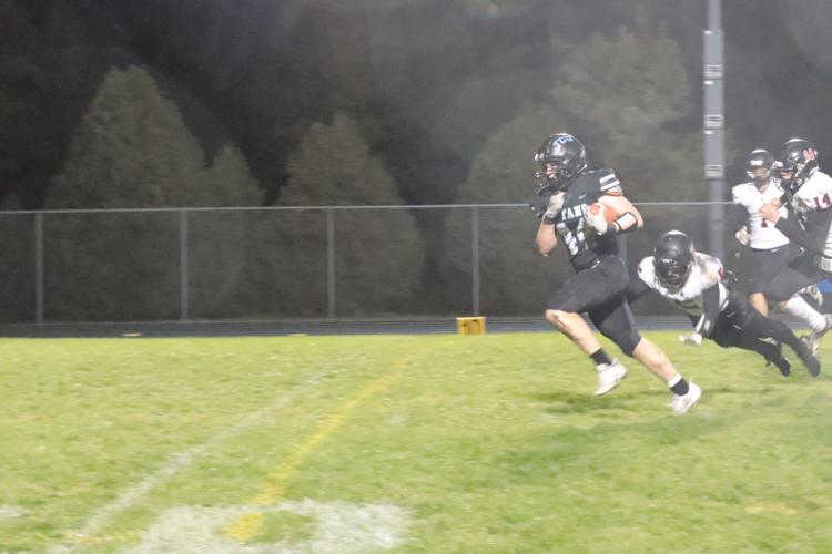 Titans defense leads the way to victory over Belle Plaine | Sports | southernminn.com