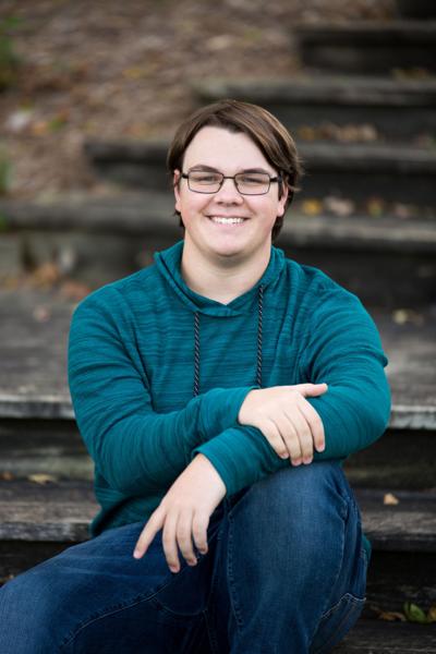 Tyler Hollom | Virtual Graduations | southernminn.com