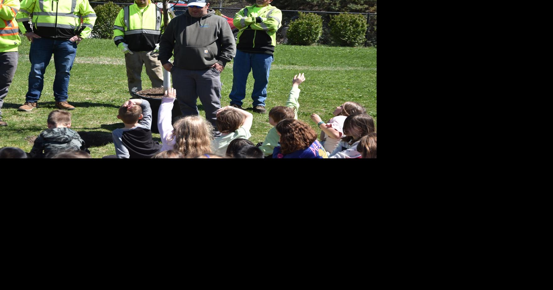 Le Sueur celebrates Arbor Day with tree planting | News | southernminn.com