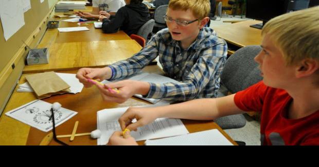 OMS teacher 'leads the way' for students in unique learning model ...