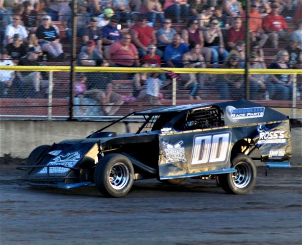 Racing is a rush for St. Peter driver | Sports | southernminn.com