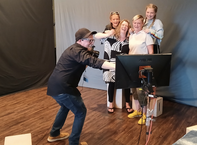 St. Peter Art Stroll paints the town with 4th annual event | News ...