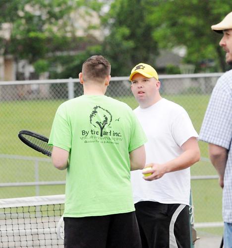 GALLERY: FHS girls tennis coach Darren Iverson breaks world record for ...