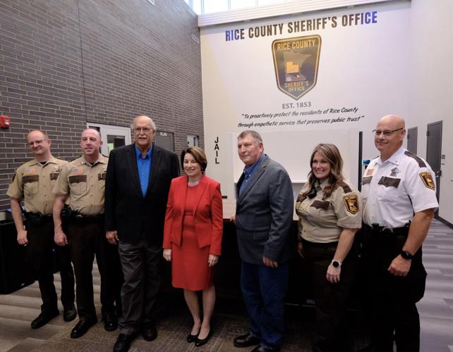 Klobuchar's visits the Rice County Public Safety Center, Twin Oaks to ...