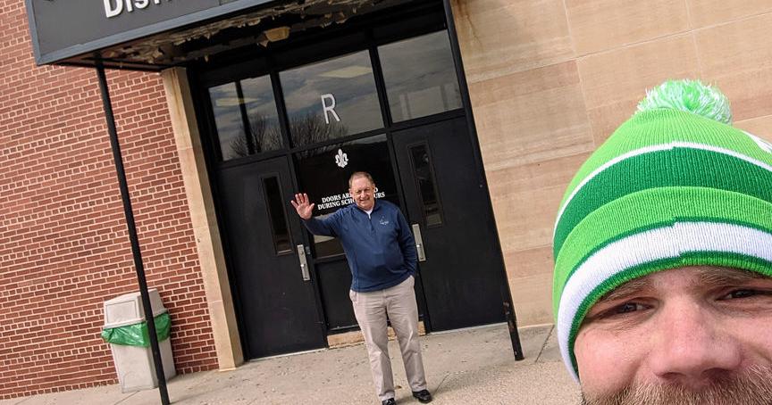 Charlie Potts goes the distance for St. Peter seniors | Sports ...