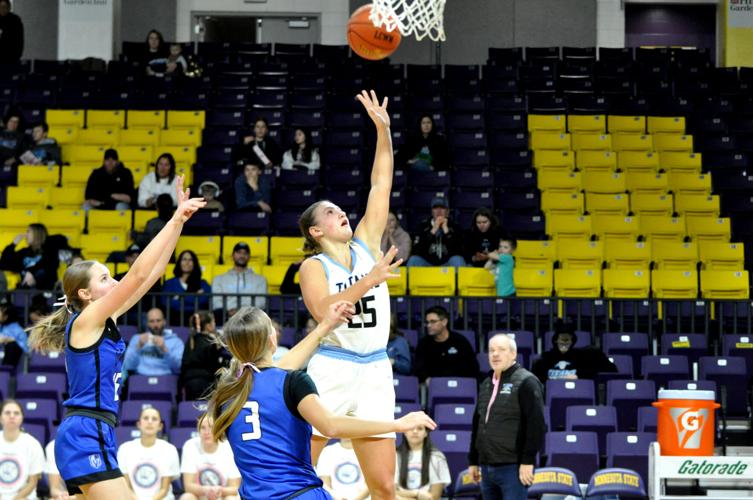 Titans shine bright in the Taylor Center spotlight with convincing ...