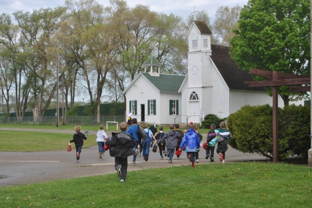 STEM students in Faribault take a trip to the past | Local ...
