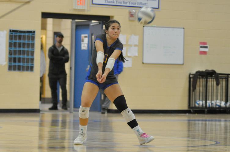 Giants close out regular season with 5-set loss to St. Clair | Sports ...