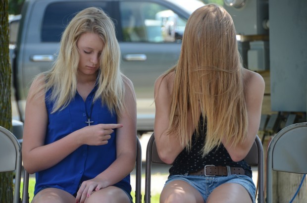Hypnotist at Rice County Fair: Onion chopping, orchestra playing and ...