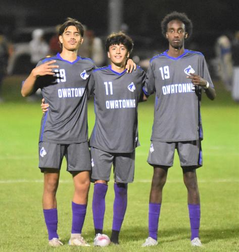 Boys soccer honors Lauwers memory with memorial game win over Mankato ...