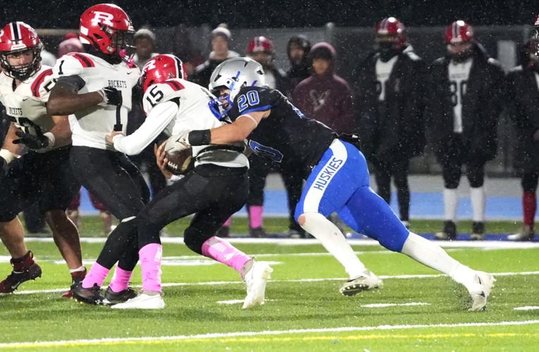 Huskies keep Rockets grounded to set up Section 1AAAAA championship ...