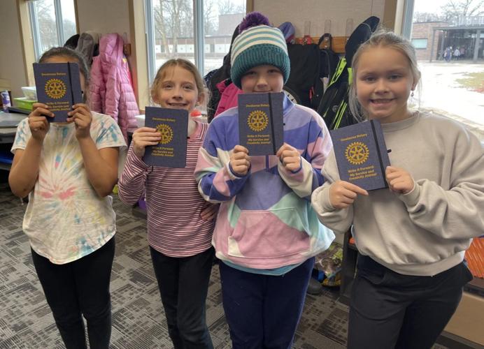 Noon Rotary gifts service journals to Owatonna 3rd graders | Community ...