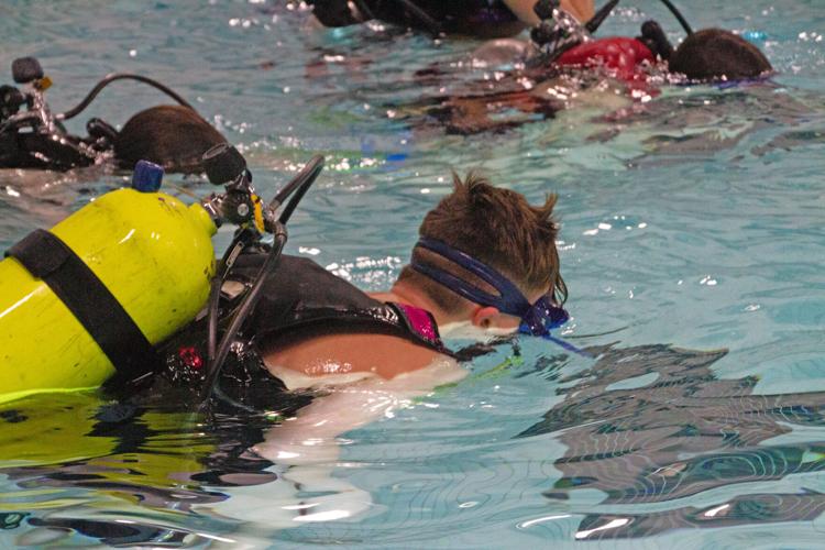 OMS students dip toes into scuba diving | News | southernminn.com