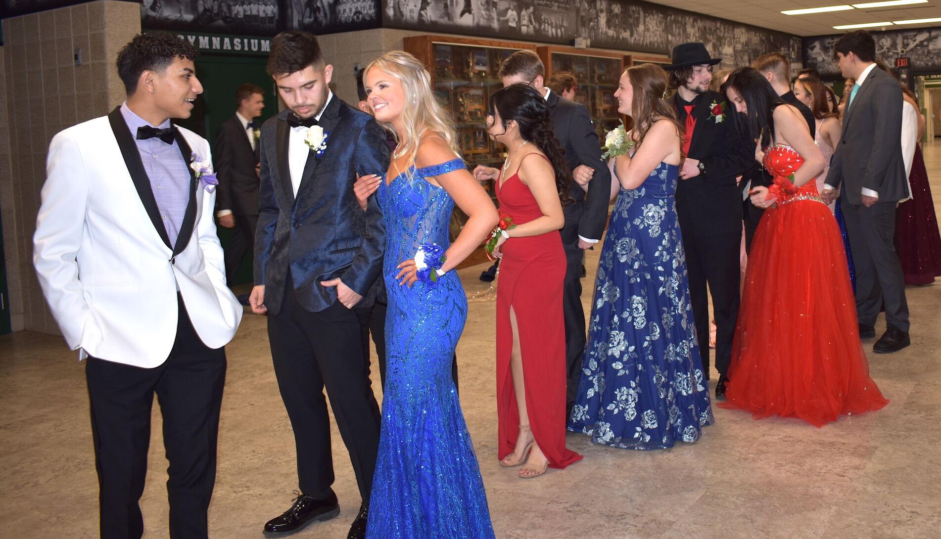 Faribault High School celebrates prom | Community | southernminn.com