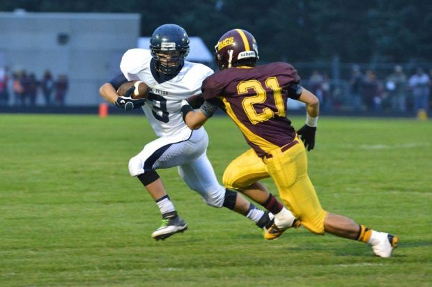 Lightning 'Volt' wins it for St. Peter football over Blue Earth Area 21 ...