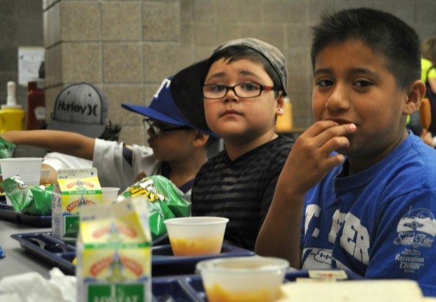 St. Peter Read and Feed program draws in more than 300 per day | News ...