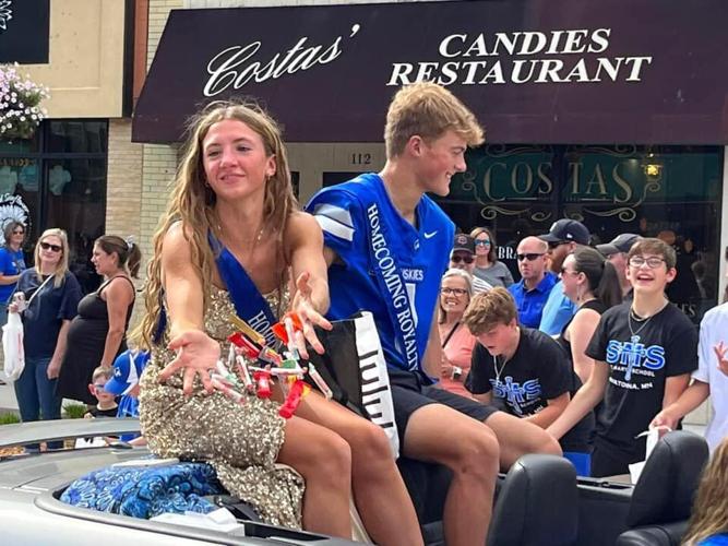 THROUGH THE READERS' LENS: Owatonna Homecoming | News | southernminn.com