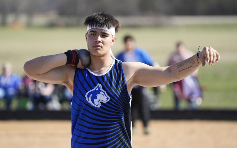 Boys 4x200 hunts for state title, Owatonna dominates 1st meet at new ...