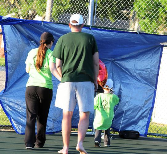 GALLERY: FHS girls tennis coach Darren Iverson breaks world record for ...